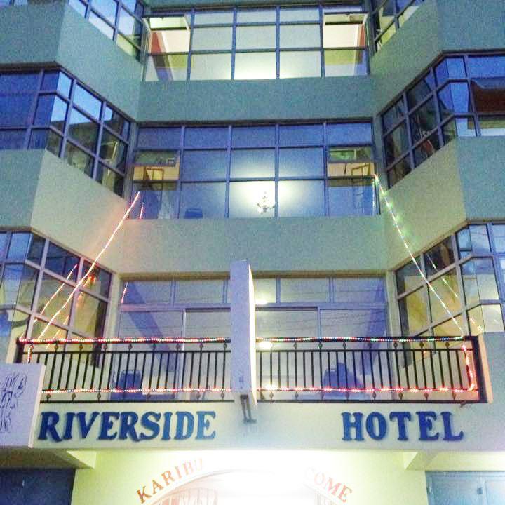 Hotel Riverside