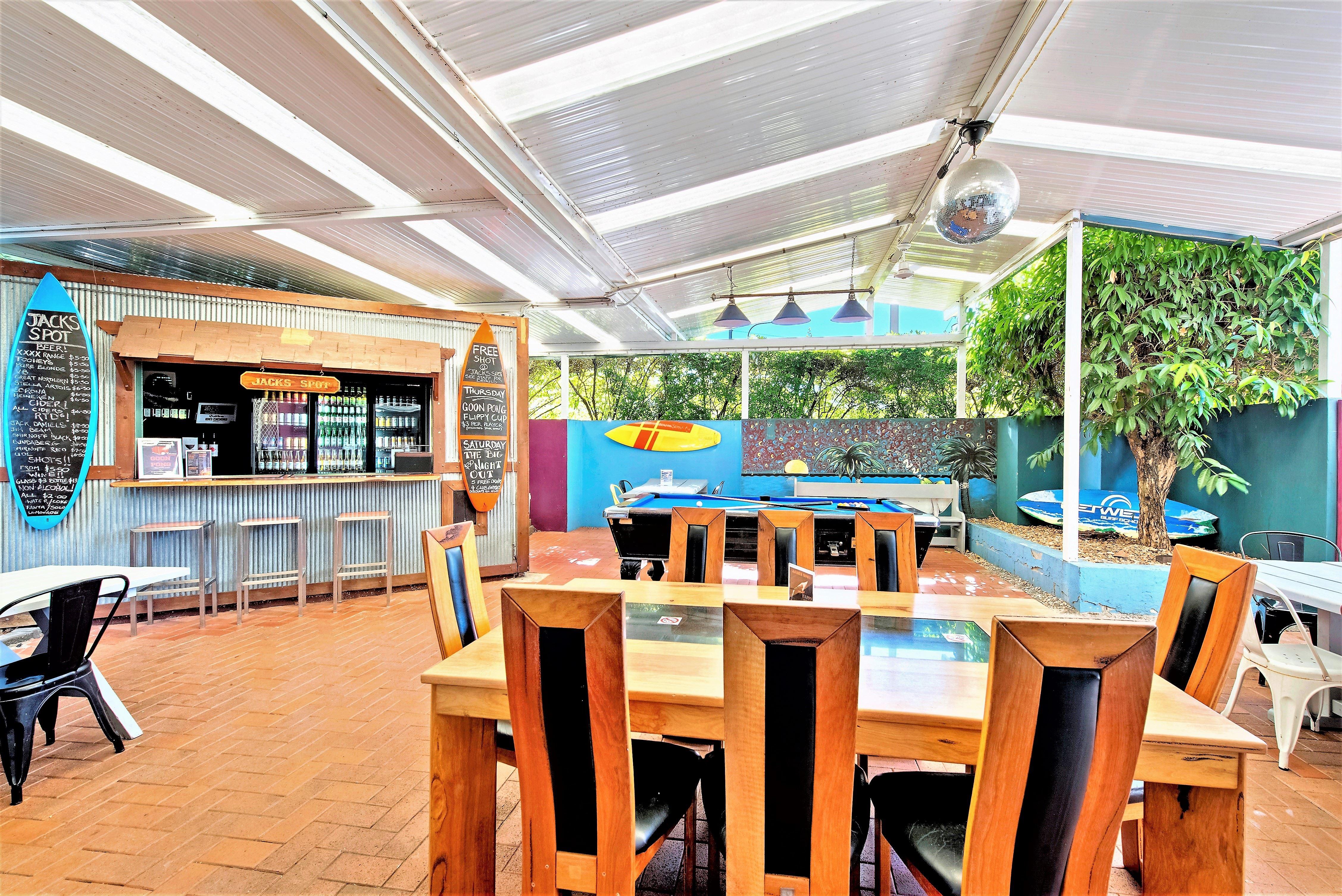 Aquarius Backpackers Gold Coast Secure Your Holiday Self Catering