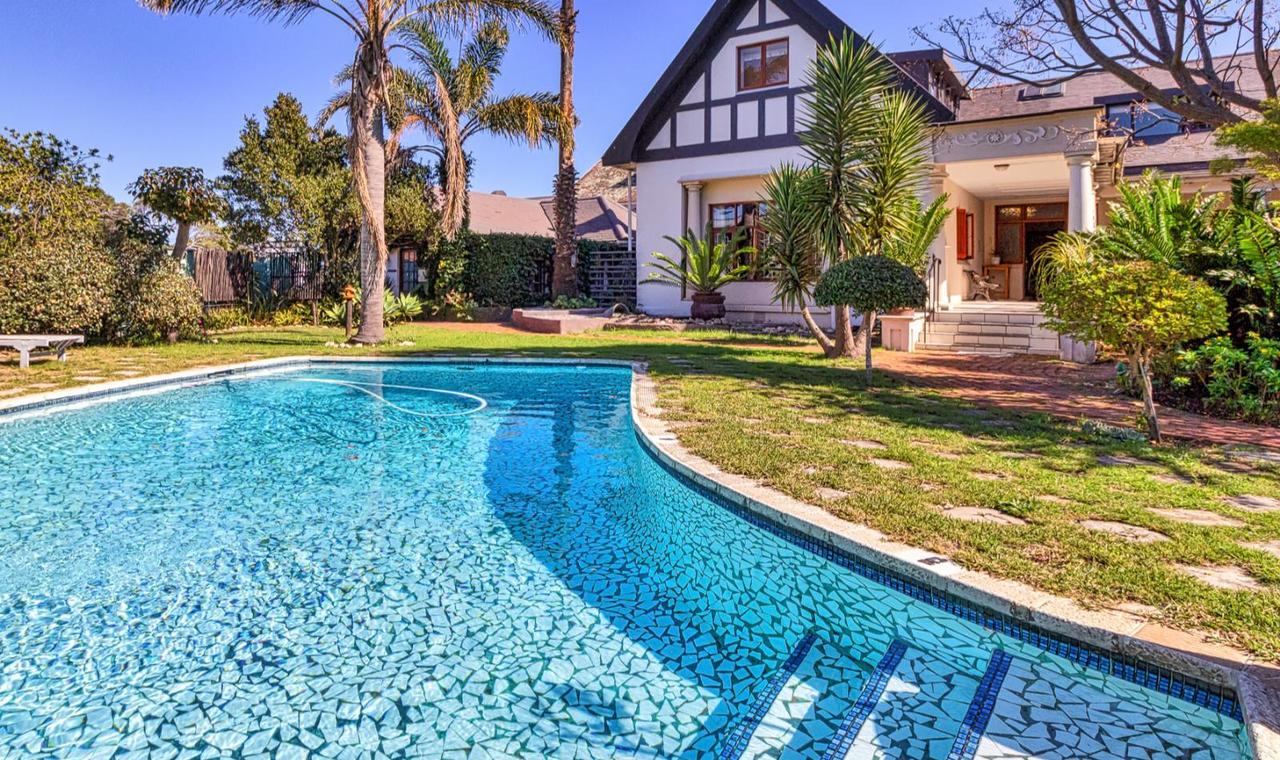 Travelstart | Two King George's Guest House