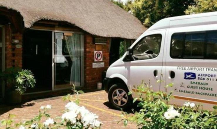 Travelstart | Airport Inn B&B and Emerald Guest House