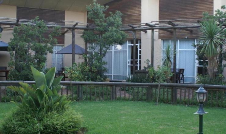 Travelstart | Airport Inn B&B and Emerald Guest House